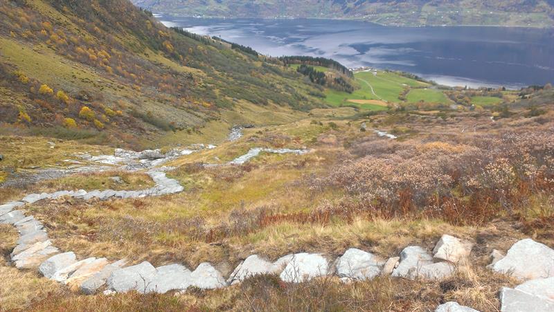 Hardanger | Edel Sider, Åkre Gard