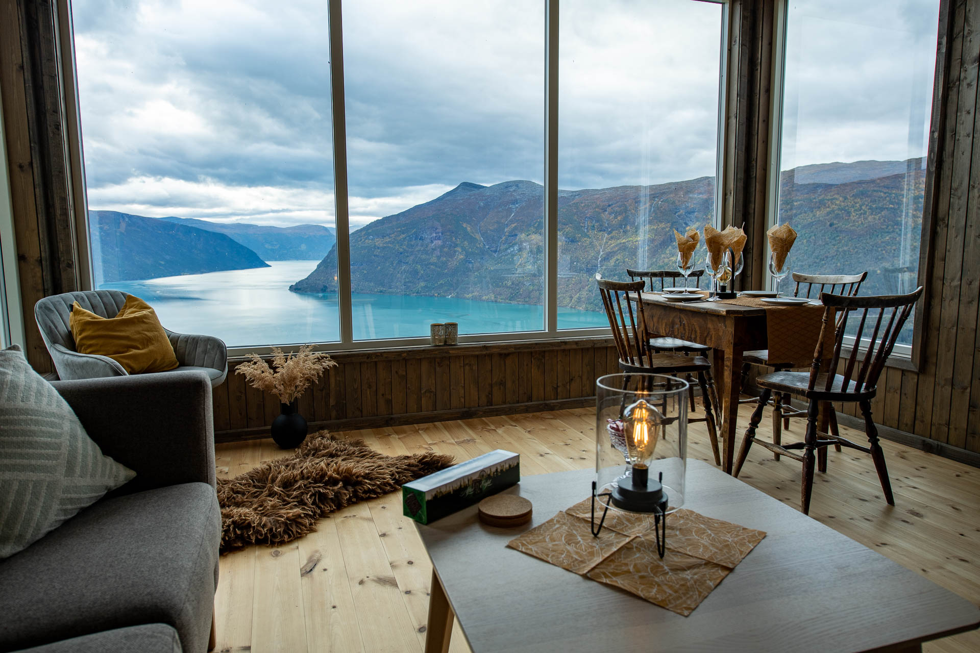 Raaum Farm - On the edge, Luster - Fjord Norway