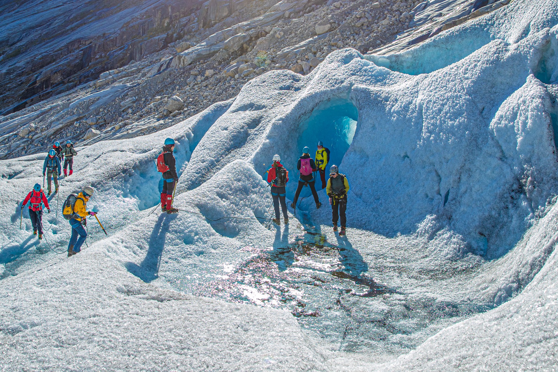 X-tra Short Blue Ice Hike - Fjord Norway